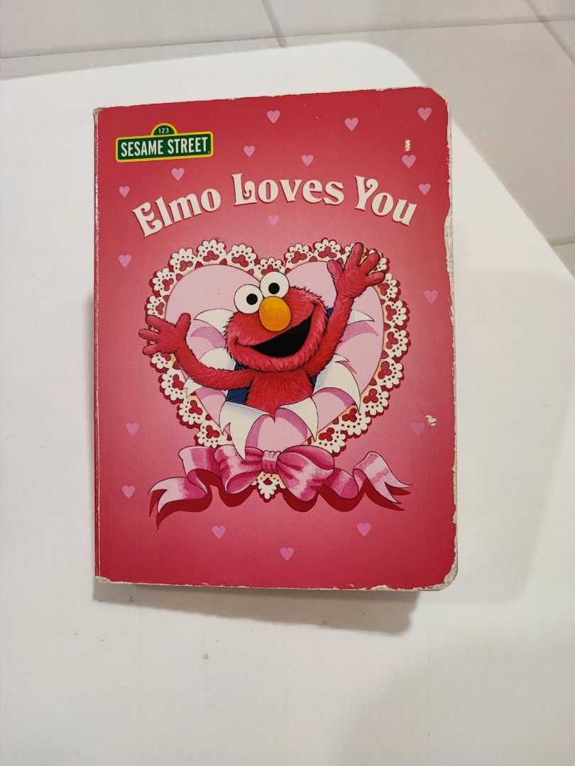 (ENG) Sesame Street Elmo Loves You, Hobbies & Toys, Books & Magazines ...