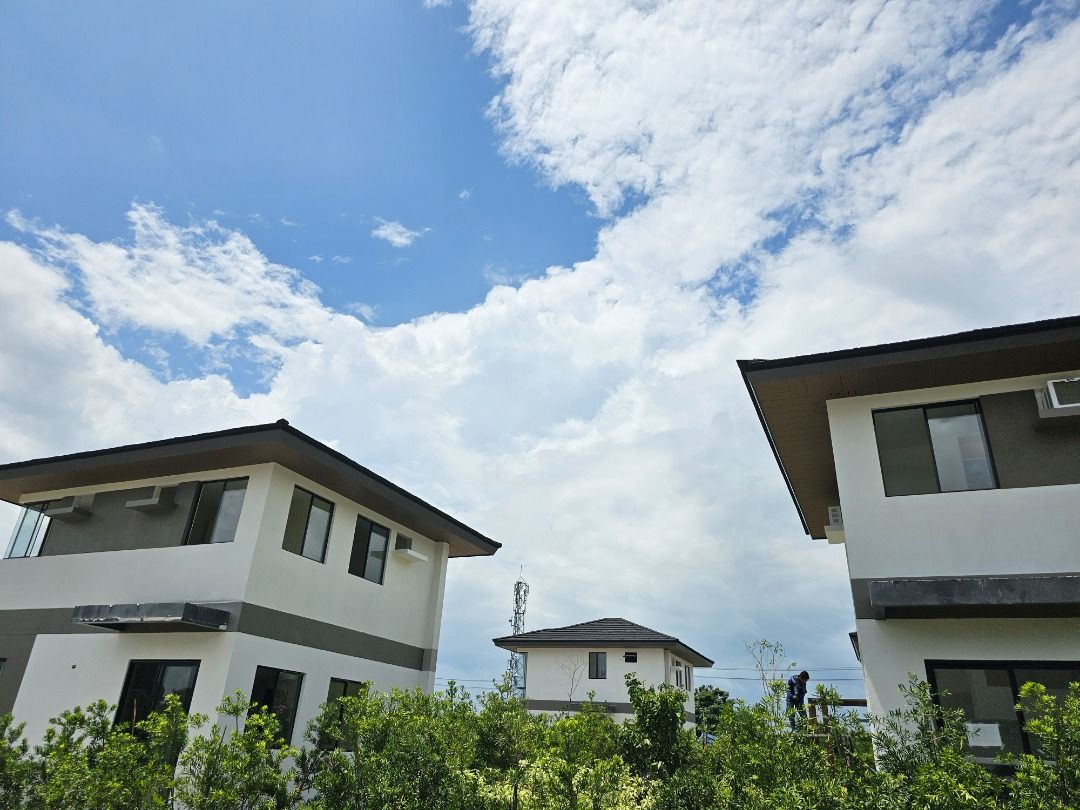 ERIN MODEL HOUSE AND LOT FOR SALE ALDEA GROVE ESTATES IN ANGELES CITY ...