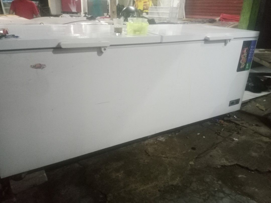 Freezer Box 2 pintu 1200 Liter, Elektronik, Lainnya di Carousell