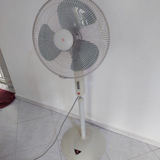 KDK M40RS 16 inch Orbital Fan (with Wall Regulator), Furniture & Home ...