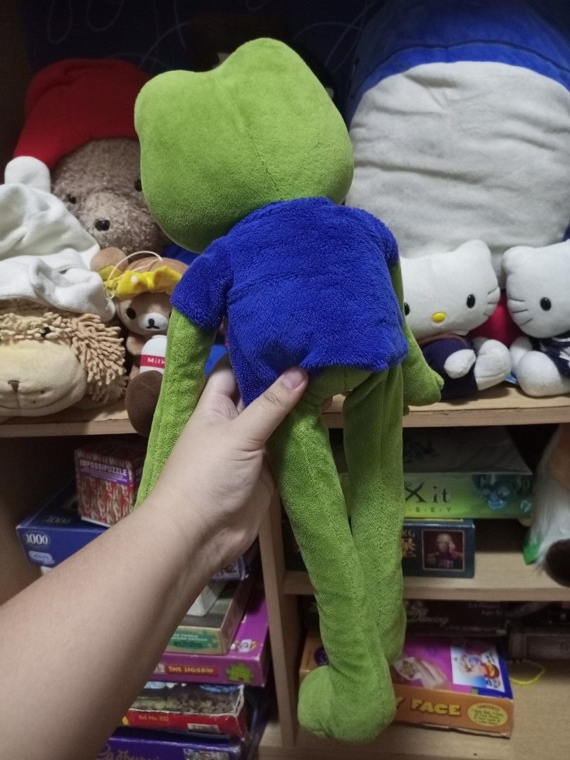 Pepe the Frog Plushie, Hobbies & Toys, Toys & Games on Carousell