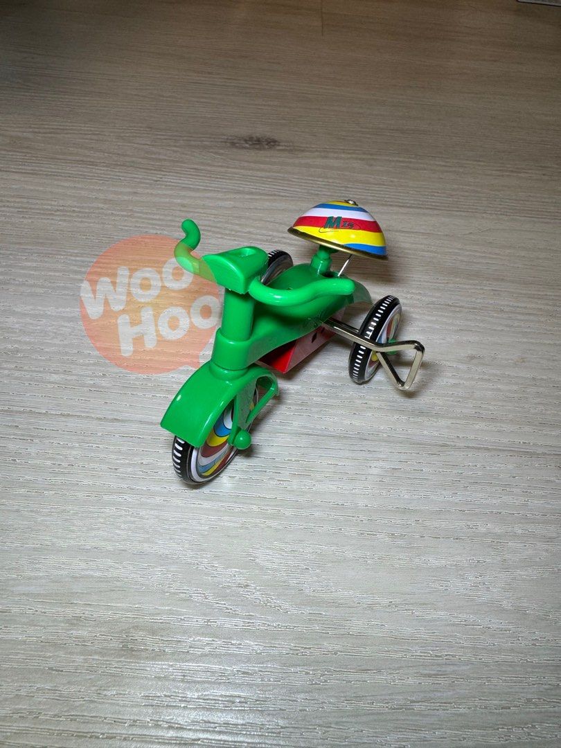 上鏈 三輪車 M1號 正常運作 sofubi sofvi vinyl 搪膠 膠品 大膠 軟膠 糖膠 ソフビ kaiju, 興趣及遊戲, 玩具 & 遊戲類 - Carousell