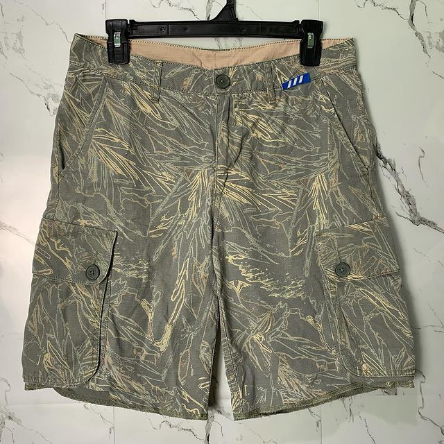 Adidas Camo Cargo Short, Fesyen Pria, Pakaian , Bawahan di Carousell
