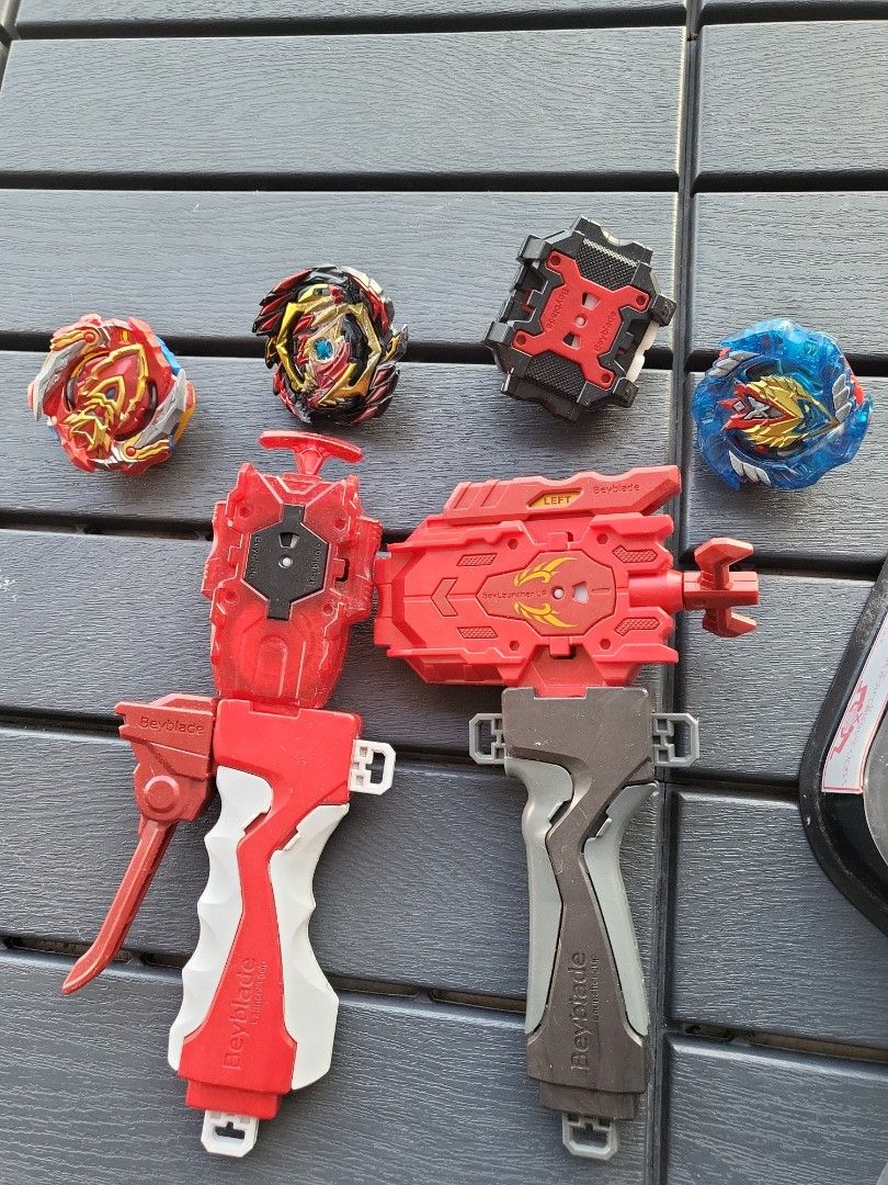 Bey blade beyblade set, Hobbies & Toys, Toys & Games on Carousell