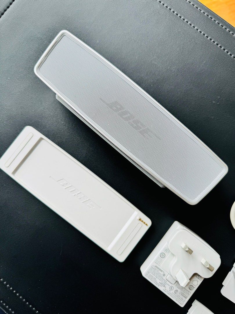 Bose SoundLink Mini First Generation portable Speaker , Audio ...