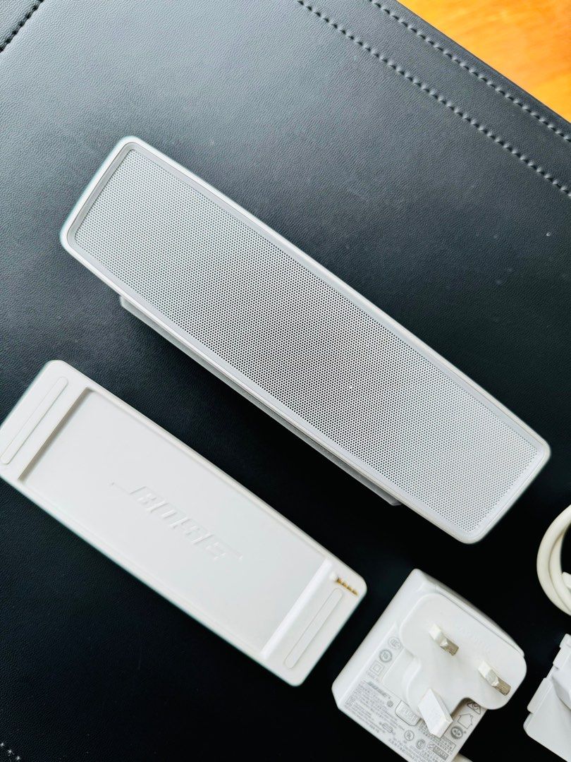 Bose SoundLink Mini First Generation portable Speaker , Audio ...