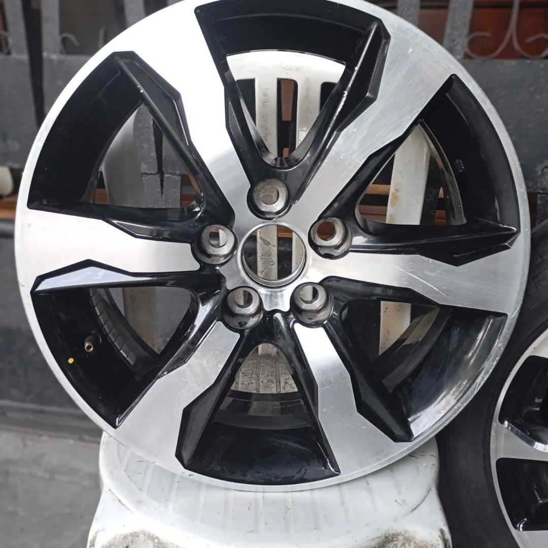 Cuma 1 pcs Velg Mobil std oem original Toyota Kijang Innova Venturer ...