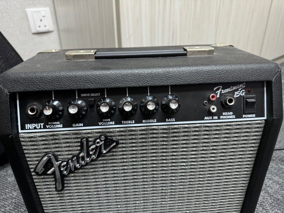 Fender Frontman 15g, Hobbies & Toys, Music & Media, Musical Instruments ...