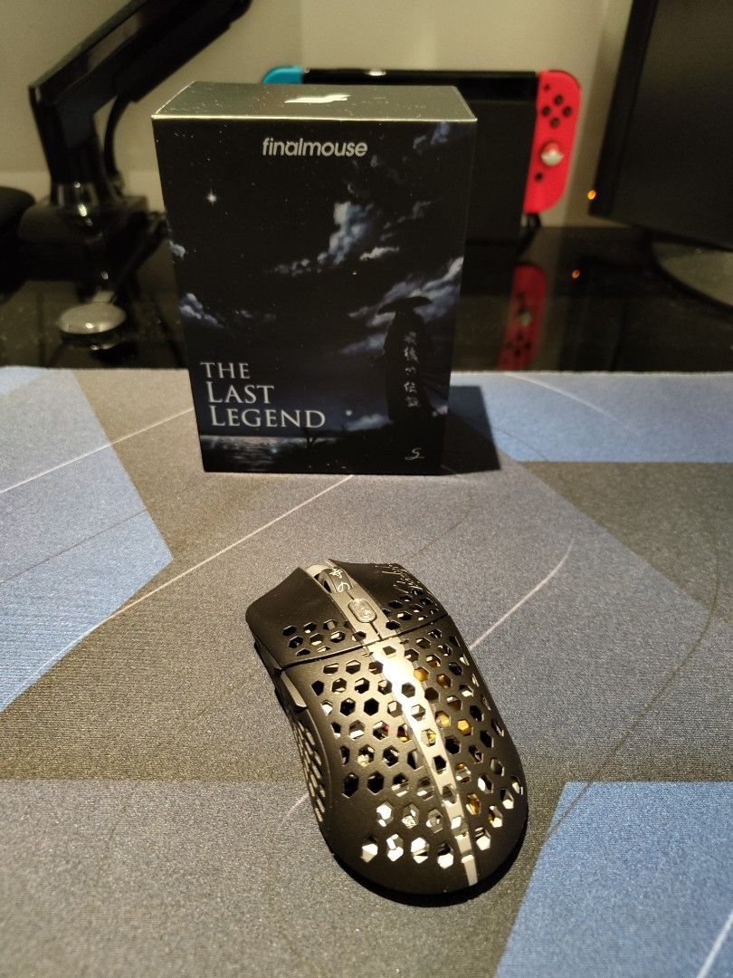 Finalmouse Starlight Pro The Last Legend Small, Computers & Tech, Parts ...