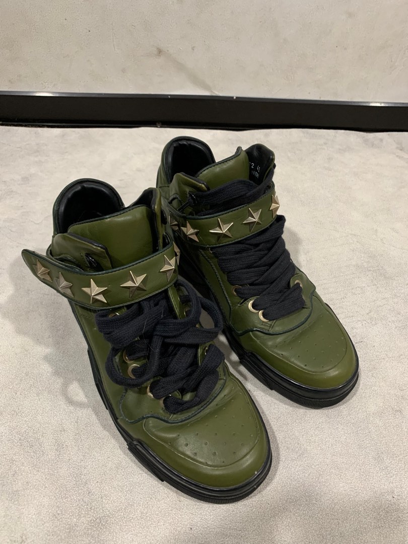 GIVENCHY TYSON, Fesyen Pria, Sepatu , Sneakers di Carousell