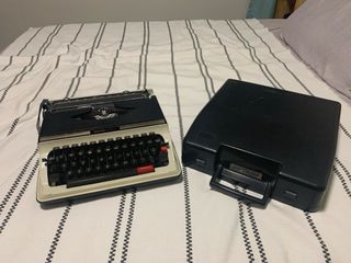 Hanimex Regal Typewriter, Hobbies & Toys, Memorabilia & Collectibles ...