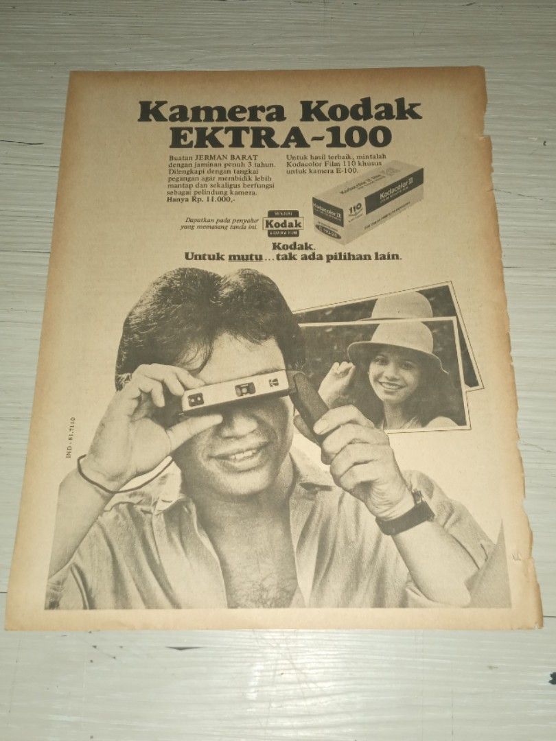 Iklan cetak jadul kamera kodak ektra, Antik, Pajangan di Carousell
