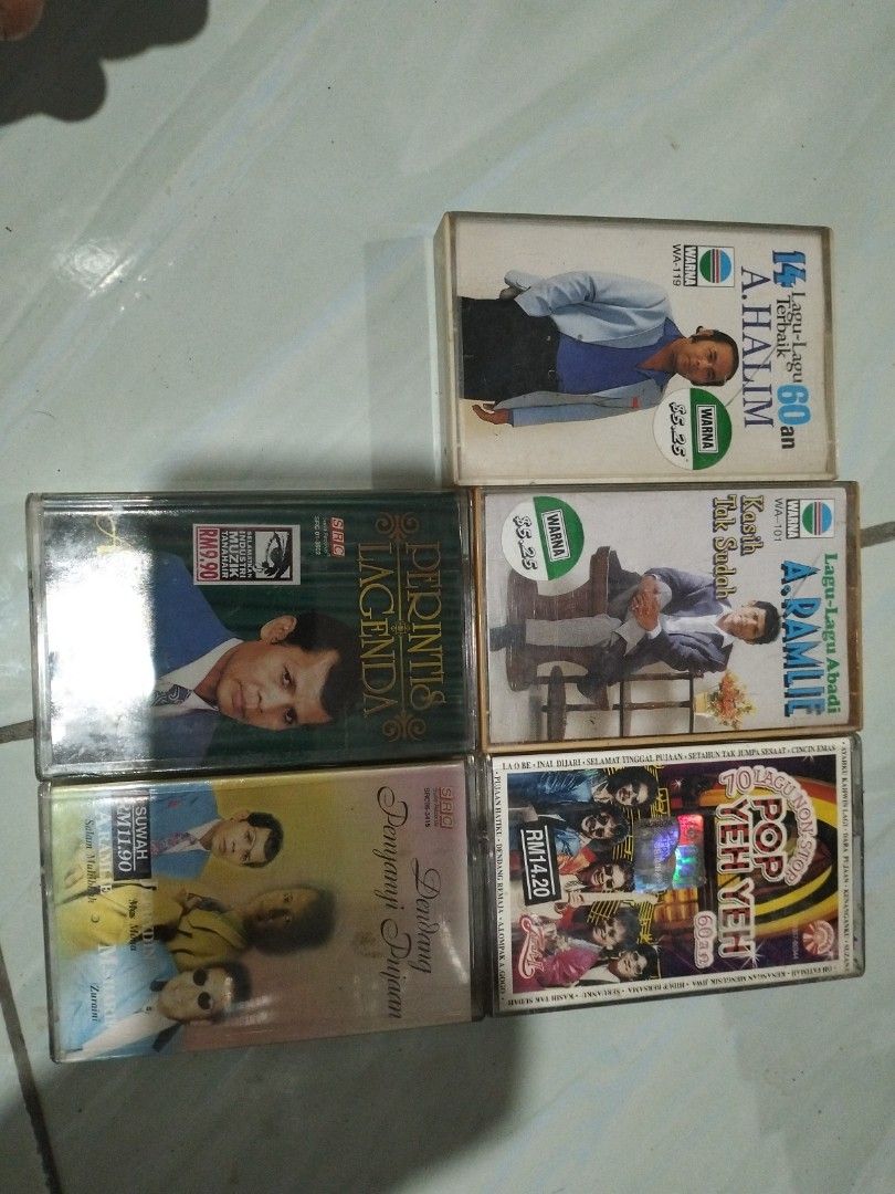 Kaset lama lagu 60, Hobbies & Toys, Music & Media, CDs & DVDs on Carousell