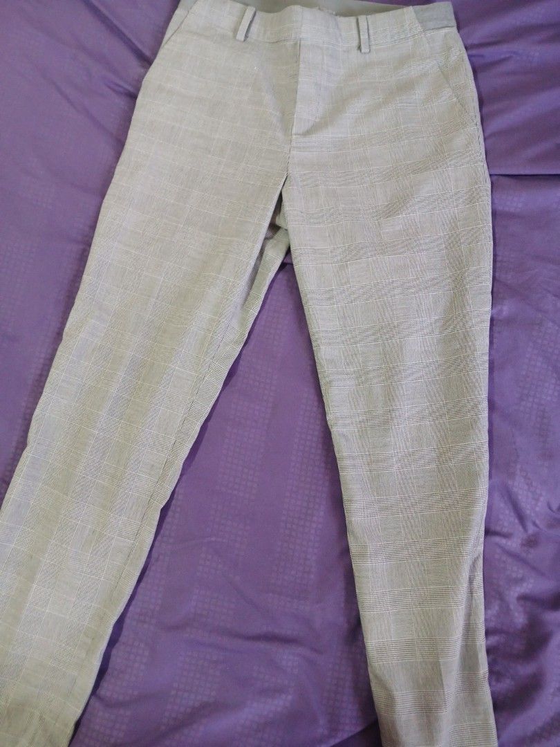 Normal pants, Women's Fashion, Bottoms, Jeans & Leggings on Carousell