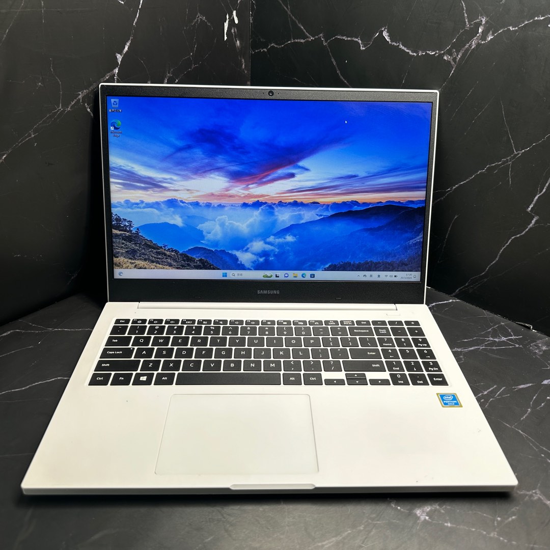 Samsung Notebook Plus 15.6吋輕薄文書筆電/Intel Pentium 6405U 2.4ghz/8GB DDR4 ...
