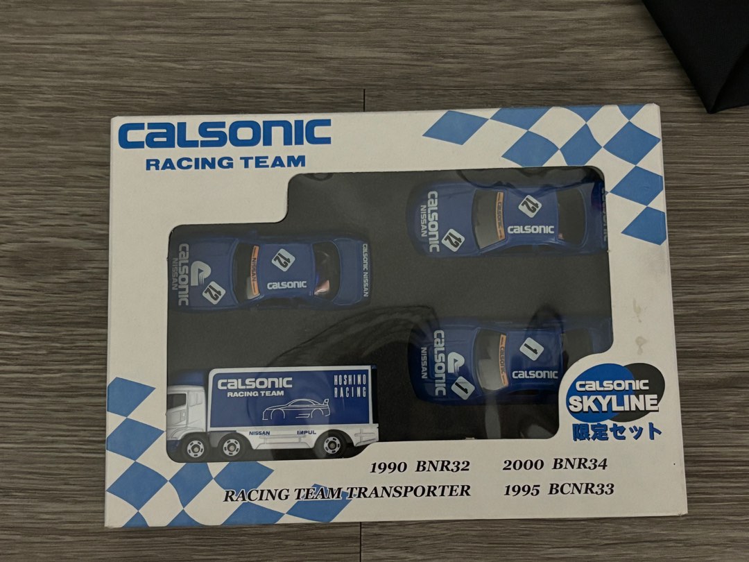 [中古]Tomica Calsonic Racing Team Set ( R32, R33, R34, Transporter), 興趣及 ...