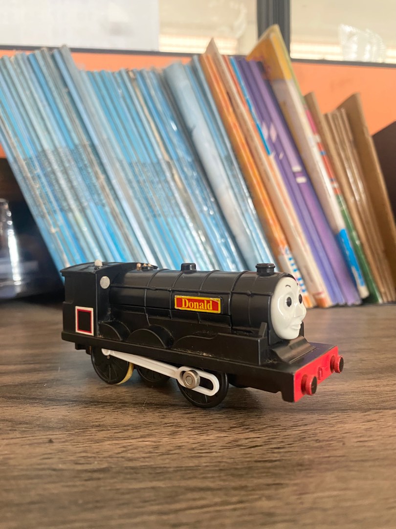 TOMY TAKARA THOMAS & FRIENDS (DONALD), Hobbies & Toys, Toys & Games on ...