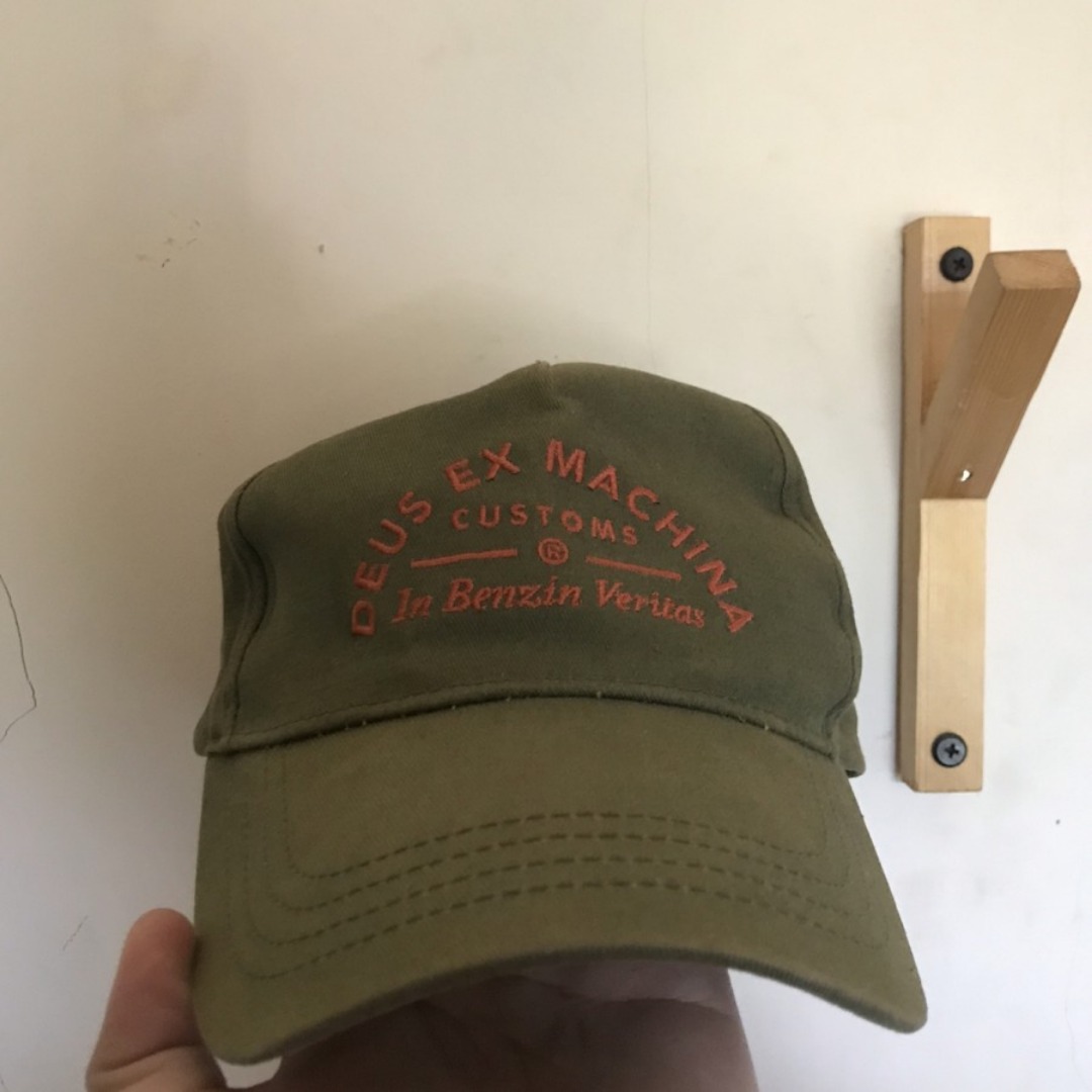 topi deus, Fesyen Pria, Aksesoris, Topi di Carousell