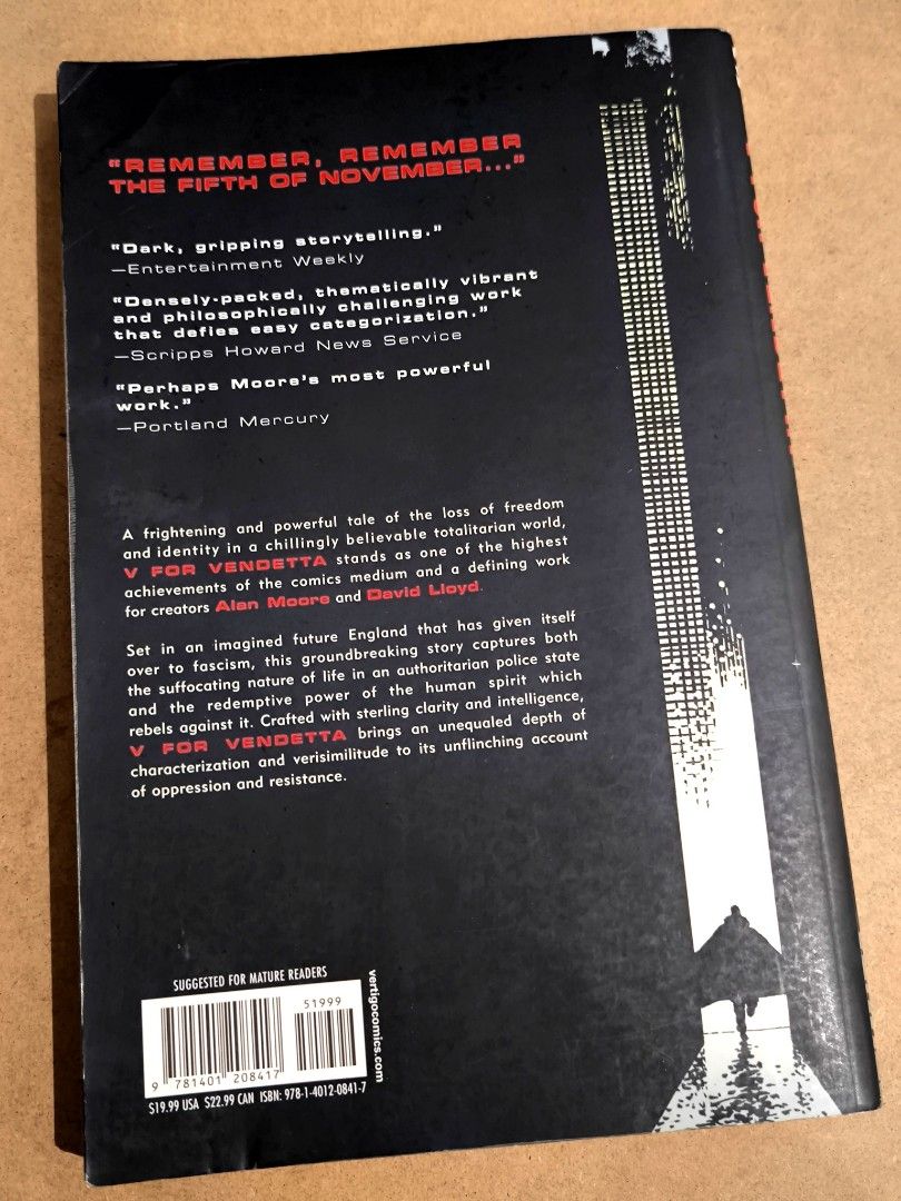 V For Vendetta Comic The Classic Bestseller Vertigo Book By Alan Moore ...