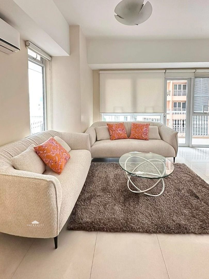 1BR One Bedroom Corner Unit Condo for Sale at The Venice Luxury ...