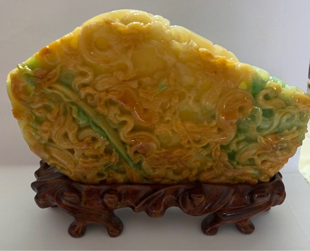 Authentic natural jadeite, pure natural Burmese jadeite "A" grade. Fine ...