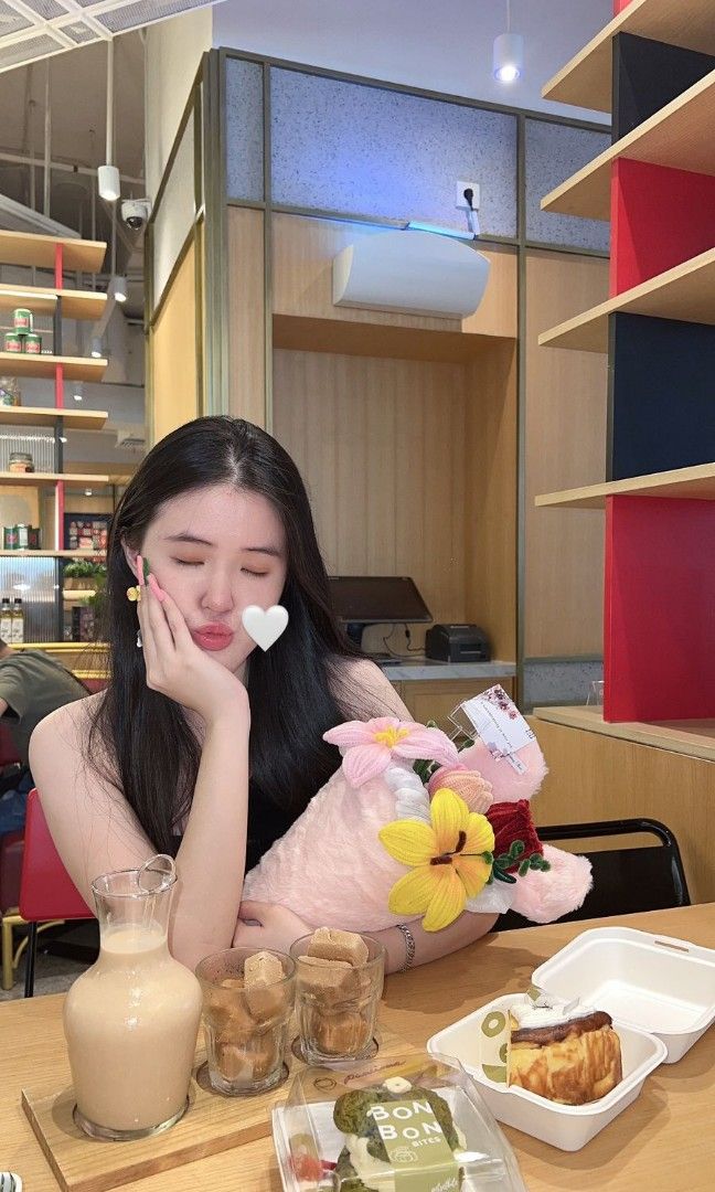 Bouquet bunga bentuk ice cream cone giant for graduation sempro bday ...