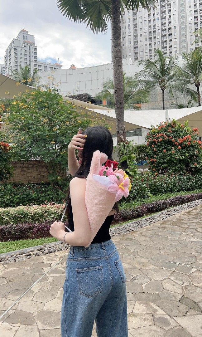 Bouquet bunga bentuk ice cream cone giant for graduation sempro bday ...