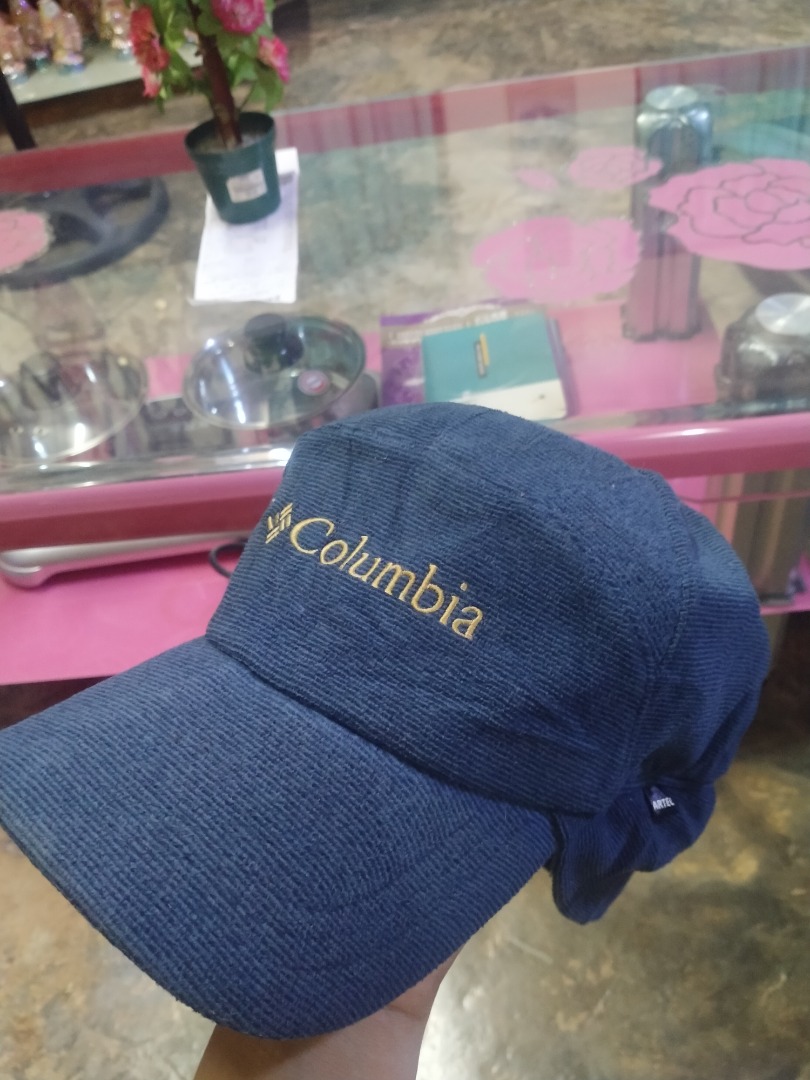 Columbia hiking hat, Men's Fashion, Watches & Accessories, Caps & Hats ...