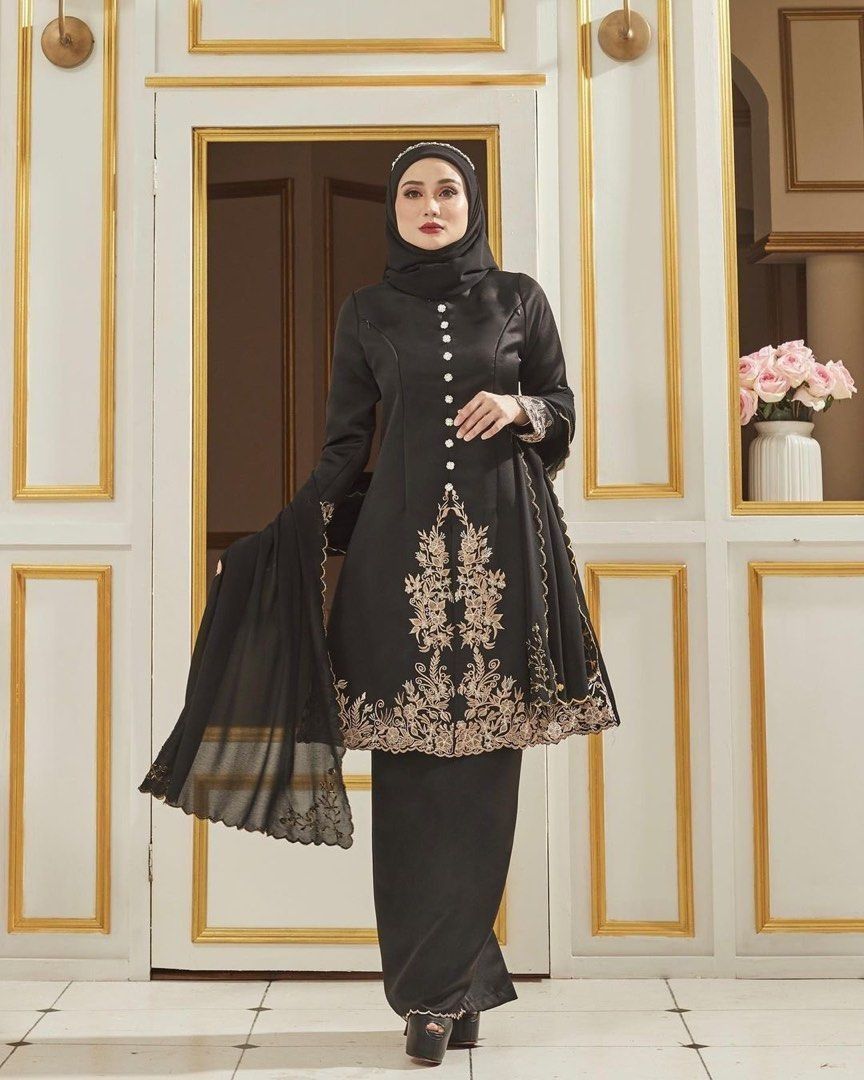 Hijabista Hub X Wawa Zainal Soffya Kurung, Women's Fashion, Muslimah ...