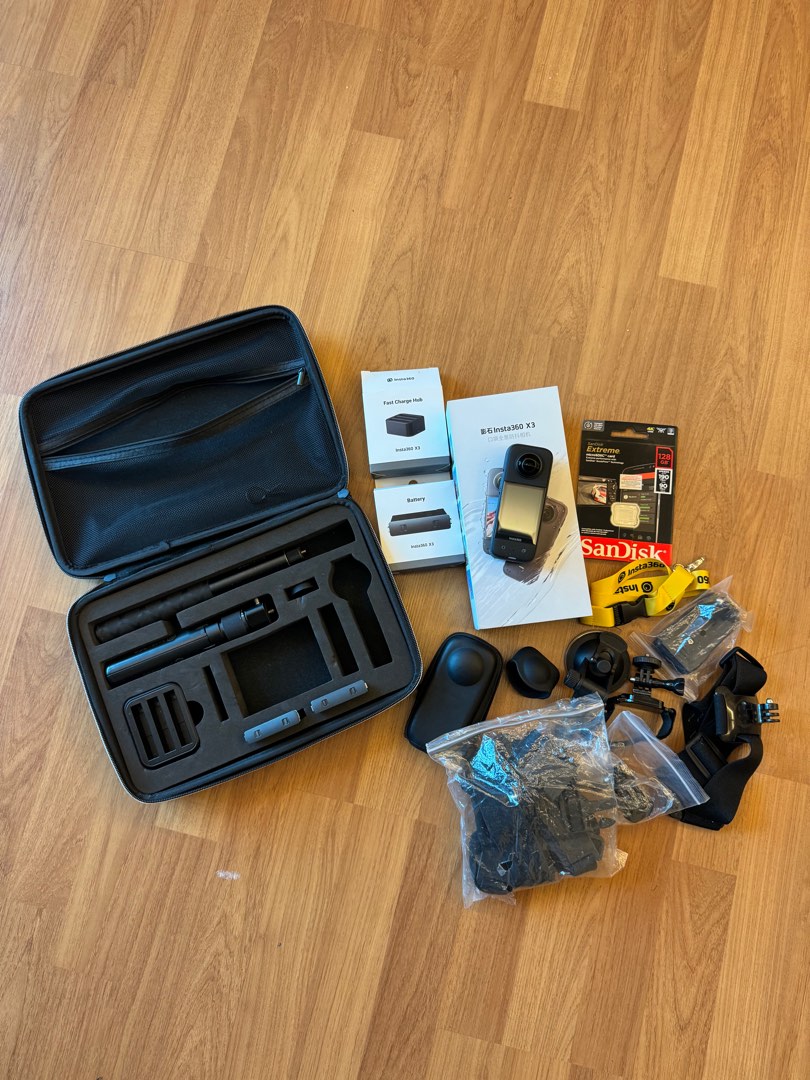 Insta360 X3 full package, Photography, Cameras on Carousell