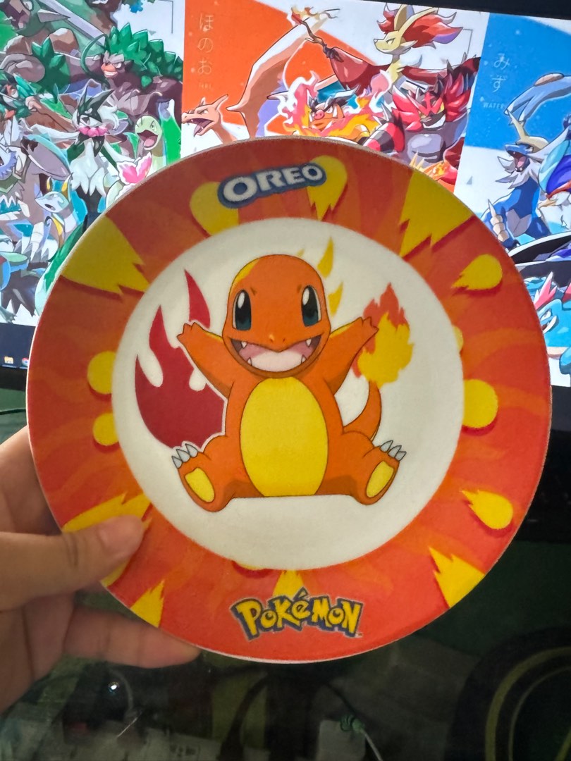 Pokemon Oreo Plate Trade Charmander to Bulbasaur, Hobbies & Toys ...