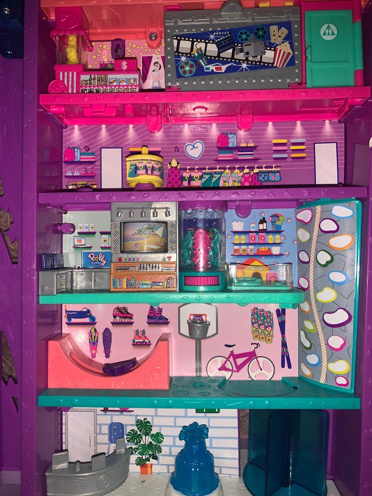 Polly pocket mall, Hobbies & Toys, Toys & Games on Carousell