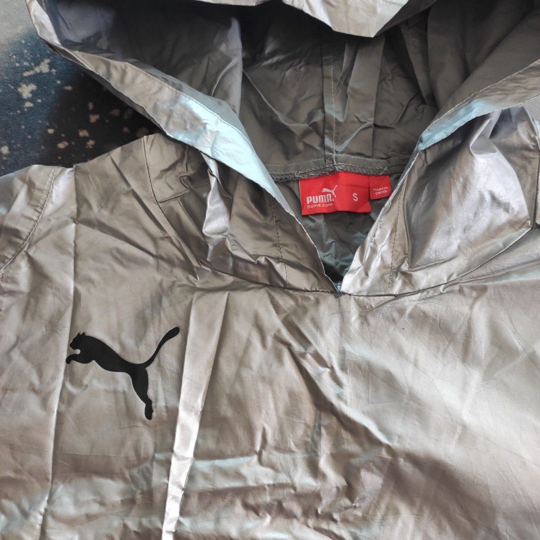 Puma waterproof hoodie, Men's Fashion, Activewear on Carousell