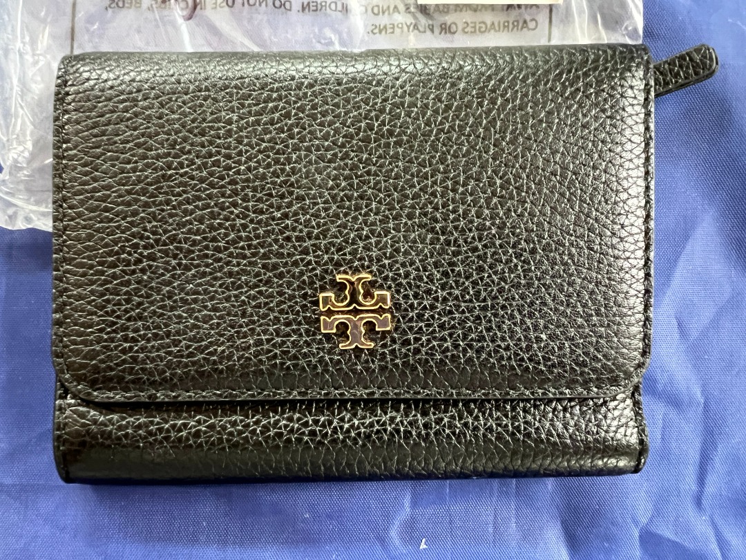 TORY BURCH CARTER 經典LOGO荔枝紋皮革三折中夾-經典黑 全新含吊牌保證正品, 她的時尚, 包包、錢包, 皮夾、卡片套在旋轉拍賣