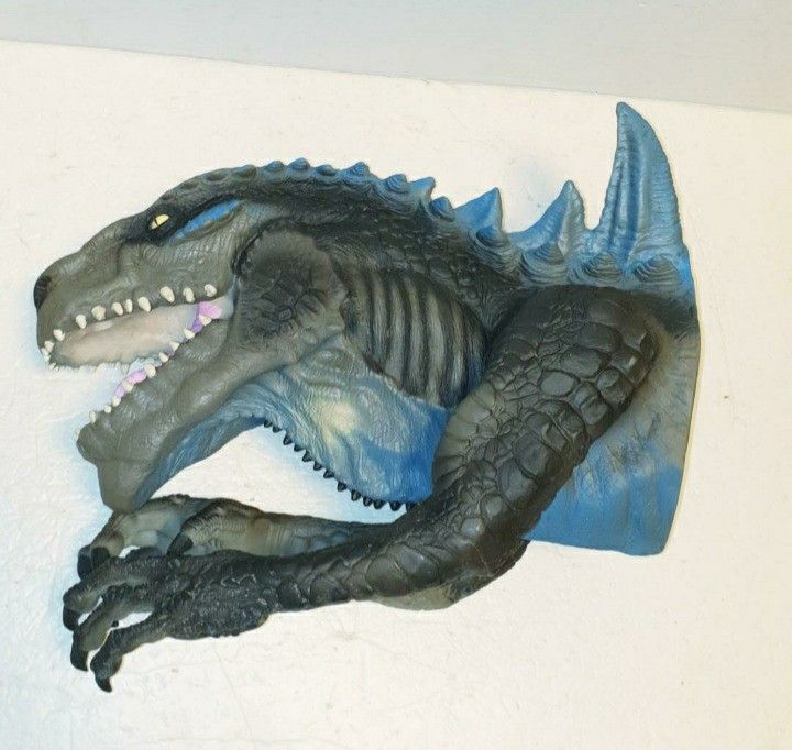 Vintage resaurus Godzilla hand puppet, Hobbies & Toys, Toys & Games on ...