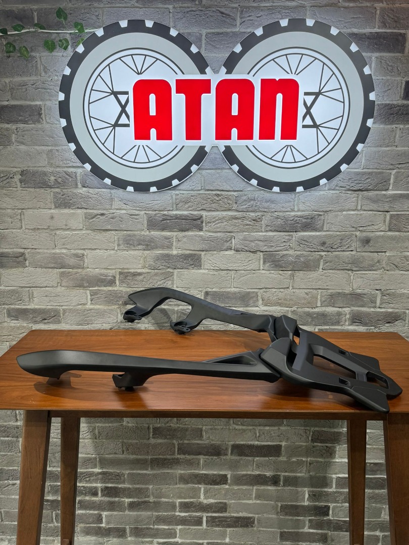 Yamaha XMAX 300 Rear Bracket, Motorcycles, Motorcycle Accessories on ...