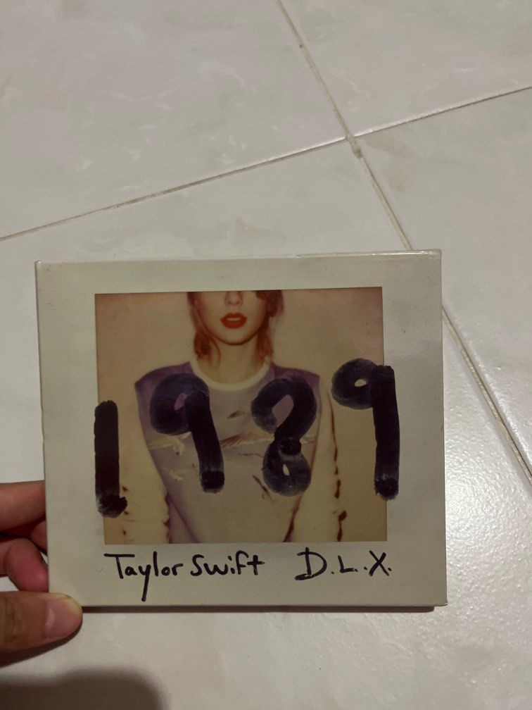 1989 Deluxe Edition, Hobbies & Toys, Music & Media, CDs & DVDs on Carousell