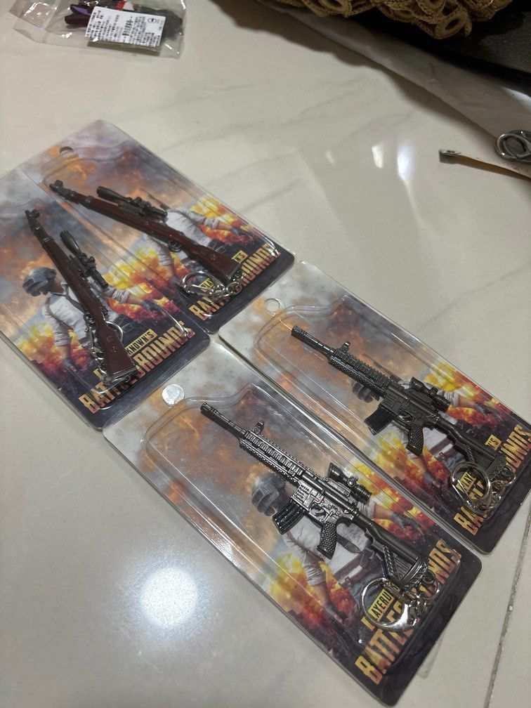 ALL $7 PUBG M416 Kar98K keychain metal, Hobbies & Toys, Memorabilia ...