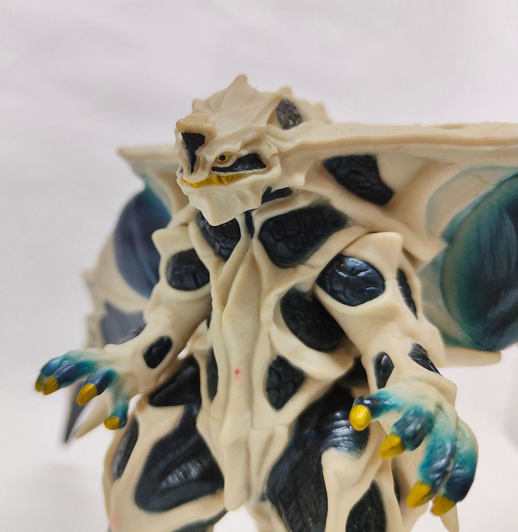 BANDAI Ultraman Ultra Monster Serie - Geranda, Hobbies & Toys, Toys ...