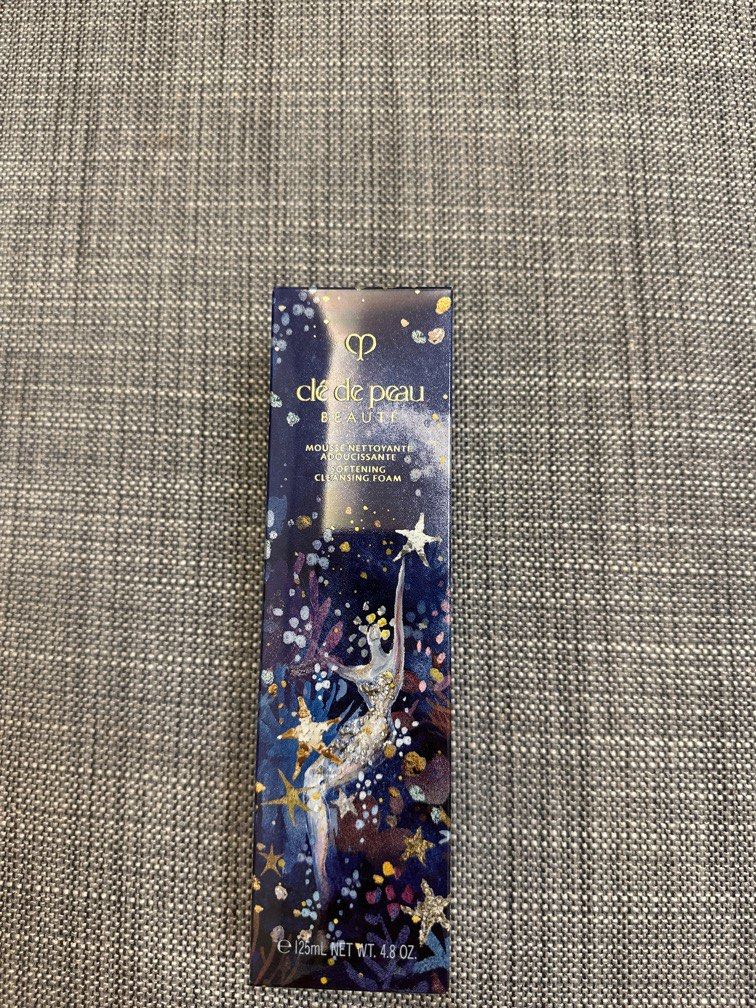 Cle de peau cleansing form, 美容＆個人護理, 健康及美容 - 皮膚護理, 面部 - 面部護理 - Carousell