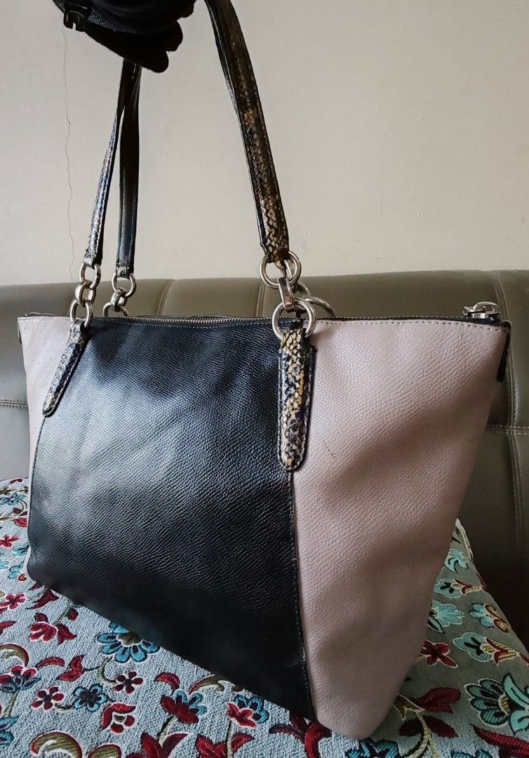 Coach Ava in Exotic Trim Tote bag, menarik!, Women's Fashion, Bags ...