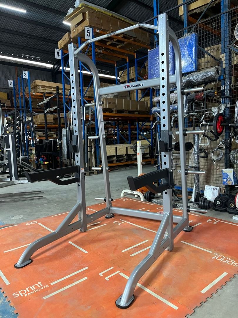 EQUIPMENT PARAMOUNT TRUE FITNESS HALF RACK WITH PLATE HOLDER, Sports ...