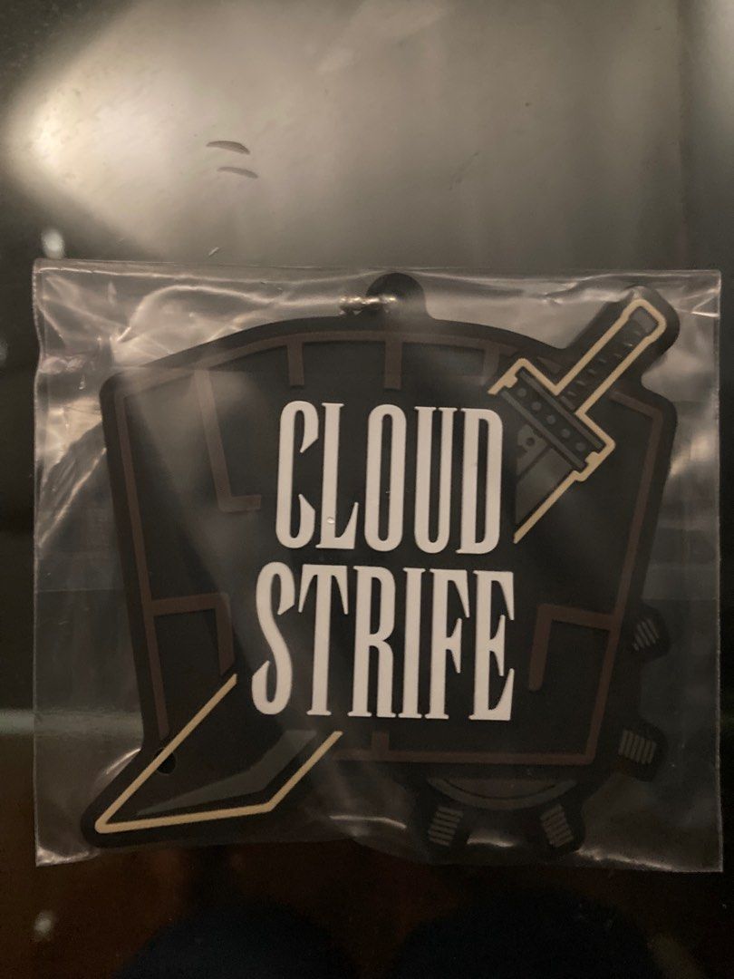 FF7 Rebirth Character Keychain, Hobbies & Toys, Memorabilia ...