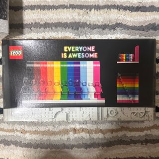 LEGO 40516 Everyone is Awesome, Hobbies & Toys, Toys & Games on Carousell