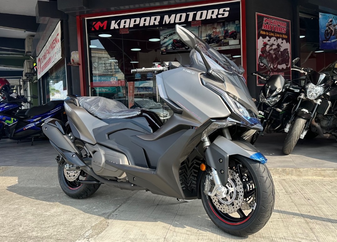 New Kmyco AK550 Brembo ABS TCS ( Tmax TL500 XADV ), Motorbikes on Carousell