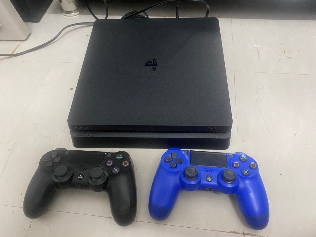 PS4 Slim 500 GB with 2 controllers (Rush), Video Gaming, Video Game ...