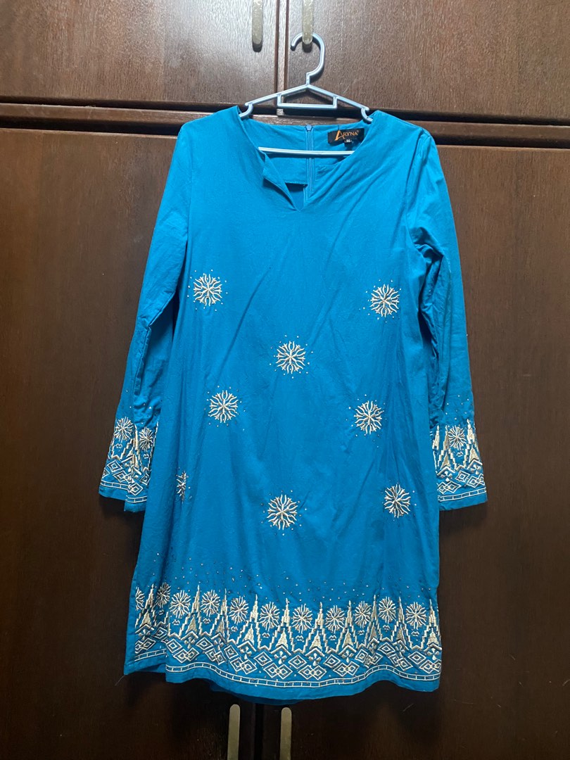 Saree Baju Kurung in Blue, Women's Fashion, Muslimah Fashion, Baju ...