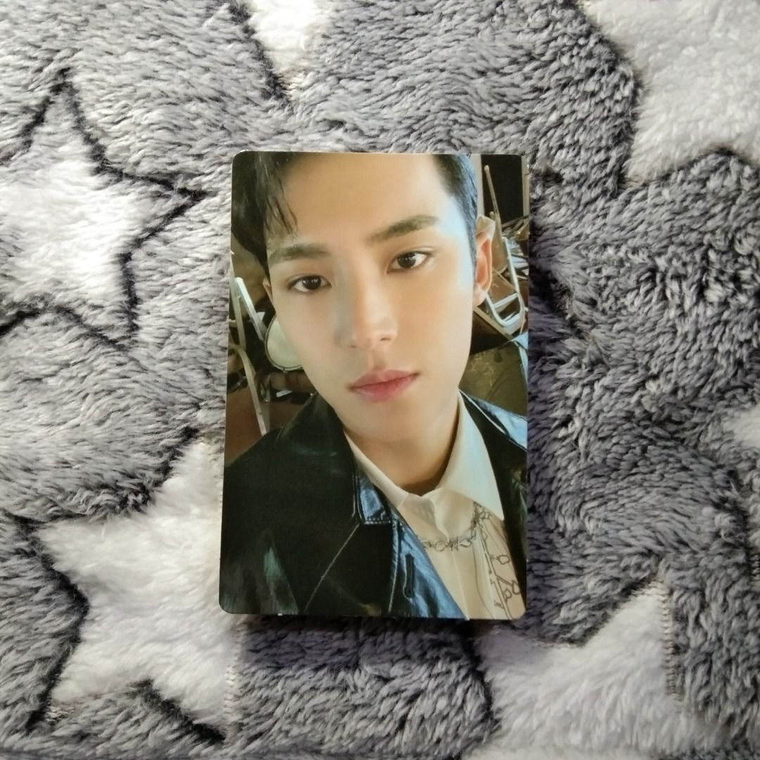 seventeen mingyu attacca pc, Hobbies & Toys, Memorabilia & Collectibles ...
