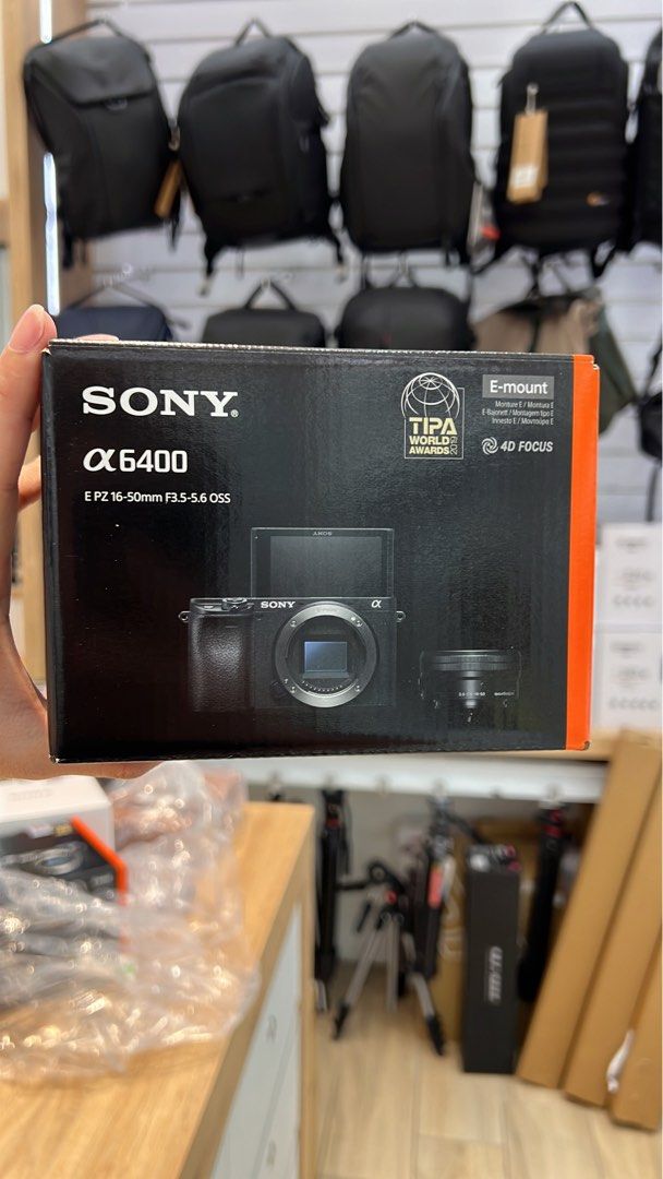 Sony A6400 16-50MM Kit Lens, Photography, Cameras on Carousell