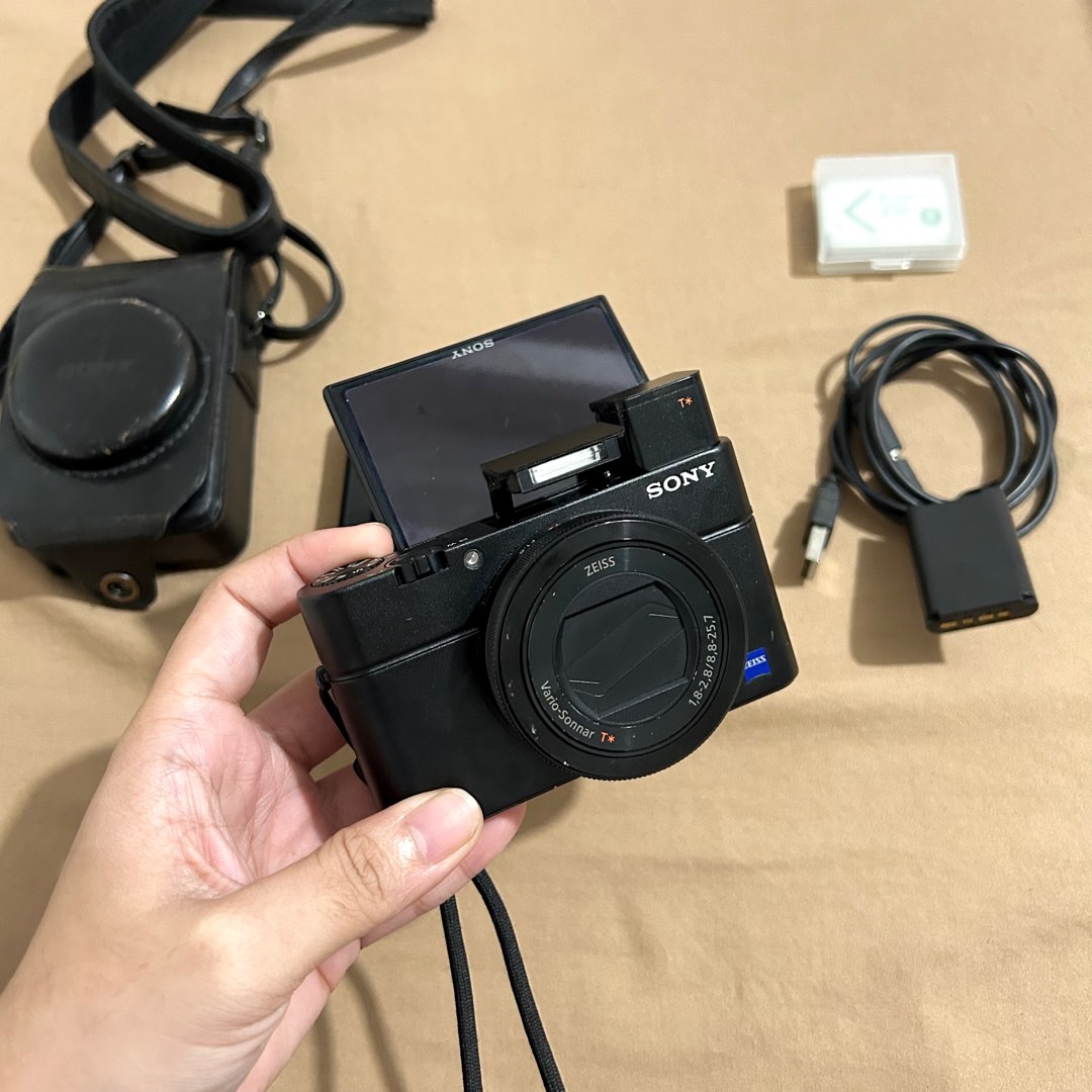 Sony RX100 Mark IV Digicam Digital Camera, Photography, Cameras on ...